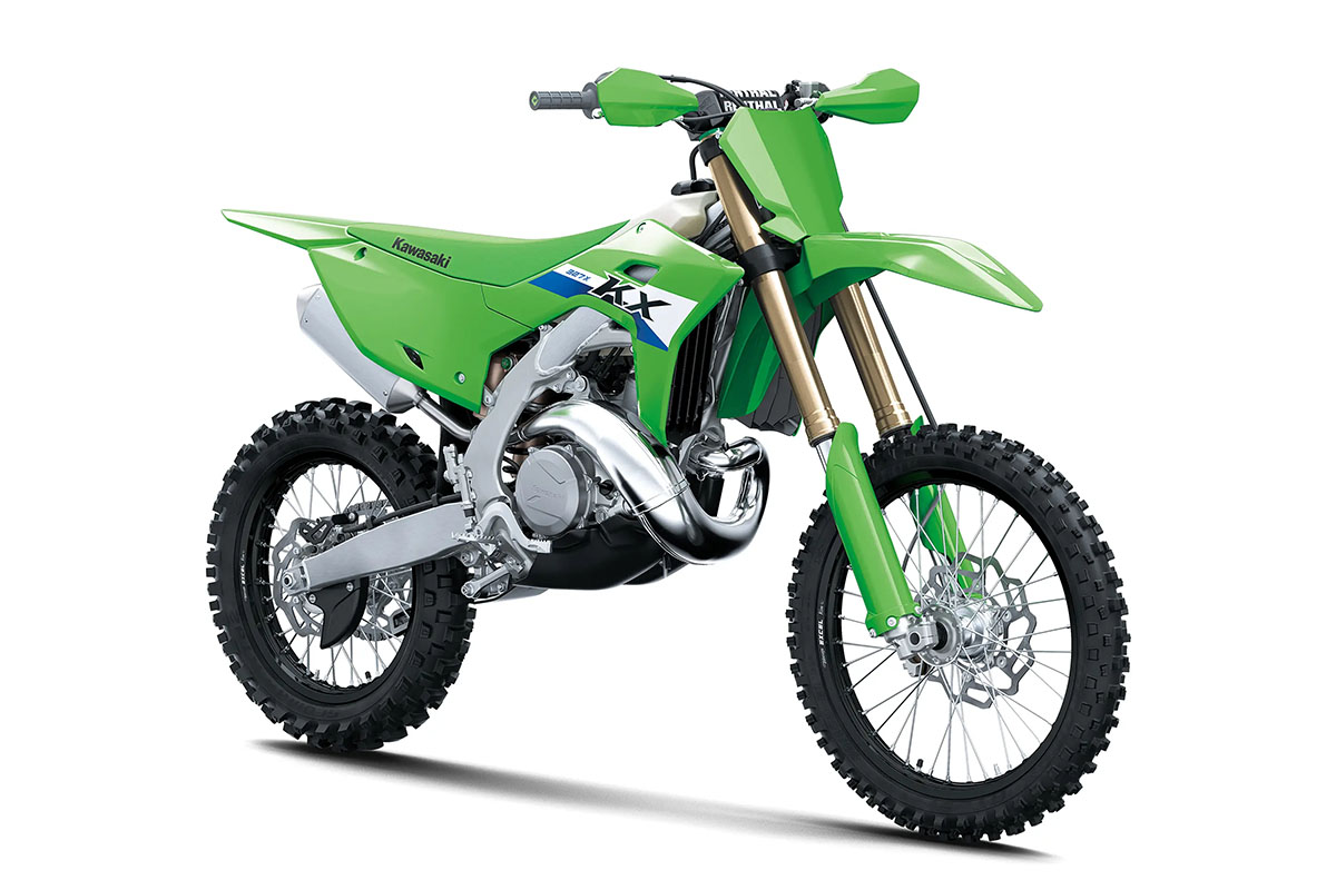 First Look: Kawasaki KX327X MY2027 – the new fuel-injected two-stroke ...